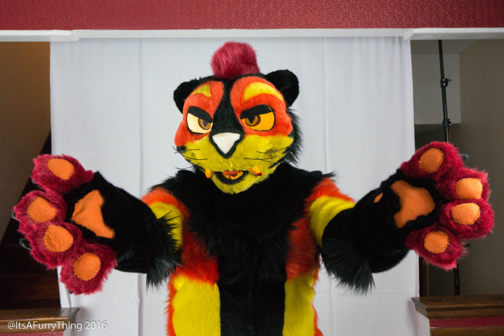 Candy_saber_hugs - Rum Wolf